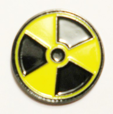 Radiation Pin, handla radioaktivitets pin på Flagstore.se